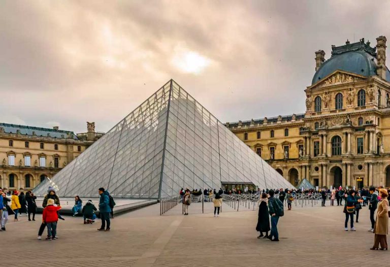 Aumenta precio de entrada al famoso Museo del Louvre - Prensa Latina